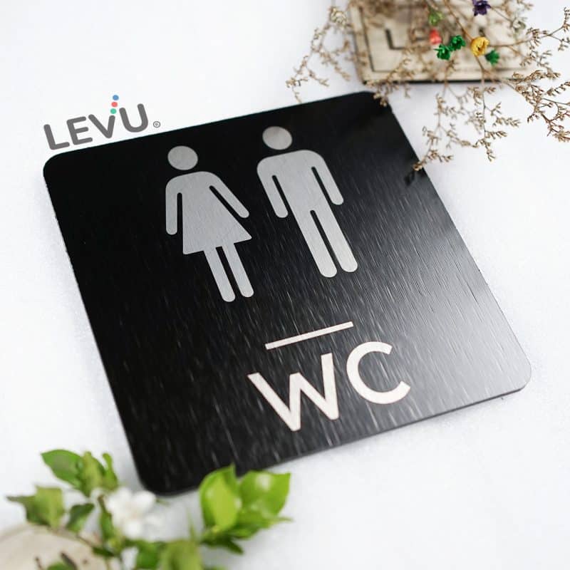 Bảng WC bằng nhôm alu đen xước cao cấp LEVU-ALU17 • LEVUSHOP