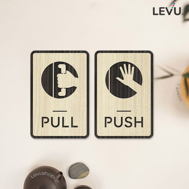 Bảng gỗ chức danh để bàn lễ tân reception LEVU-BG46 • LEVUSHOP